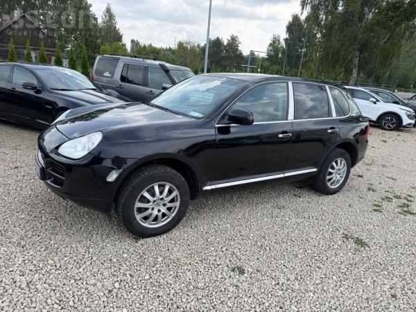 Melns Porsche Cayenne 2006 Jelgava, ar dzinēja tilpumu 3.20 L un nobraukumu 360 tūkst. km par 2700 €, foto 1 vietnē AUTOMOTO.COM.LV