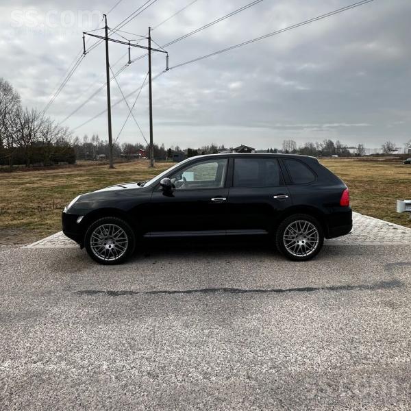 Melns Porsche Cayenne 2006 Jūrmala, ar dzinēja tilpumu 4.50 L un nobraukumu 367 tūkst. km par 3600 €, foto 3 vietnē AUTOMOTO.COM.LV