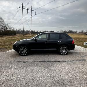 Melns Porsche Cayenne 2006 Jūrmala, ar dzinēja tilpumu 4.50 L un nobraukumu 367 tūkst. km par 3600 €, foto 3 vietnē AUTOMOTO.COM.LV