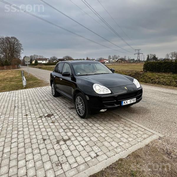Melns Porsche Cayenne 2006 Jūrmala, ar dzinēja tilpumu 4.50 L un nobraukumu 367 tūkst. km par 3600 €, foto 4 vietnē AUTOMOTO.COM.LV