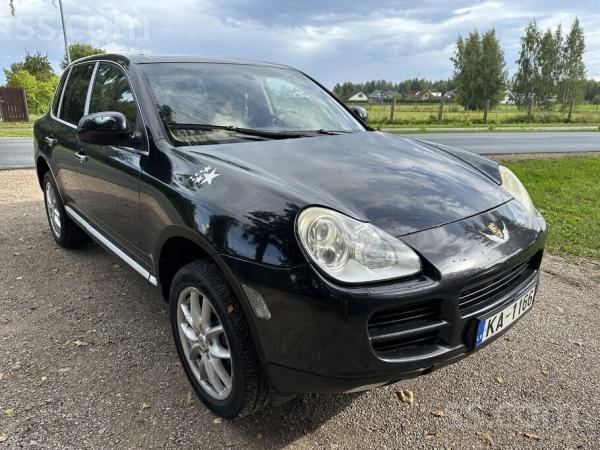 Black Porsche Cayenne 2006 in Riga, with an engine capacity of 3.20 L and mileage of 310 thousand km for 4490 €, photo 8 on AUTOMOTO.COM.LV