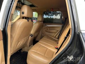 Melns Porsche Cayenne 2006 Rīga, ar dzinēja tilpumu 3.20 L un nobraukumu 310 tūkst. km par 4290 €, foto 13 vietnē AUTOMOTO.COM.LV