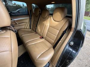 Melns Porsche Cayenne 2006 Rīga, ar dzinēja tilpumu 3.20 L un nobraukumu 310 tūkst. km par 4290 €, foto 14 vietnē AUTOMOTO.COM.LV