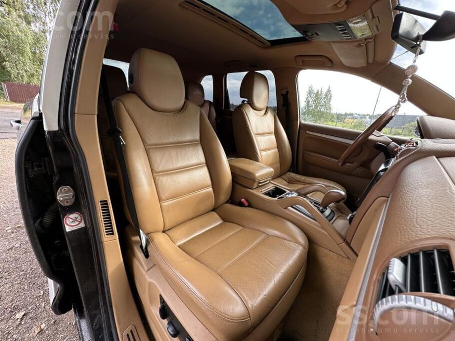Melns Porsche Cayenne 2006 Rīga, ar dzinēja tilpumu 3.20 L un nobraukumu 310 tūkst. km par 4290 €, foto 18 vietnē AUTOMOTO.COM.LV
