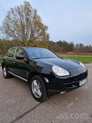 Porsche Cayenne 2006 Limbaži vietnē Melns Porsche Cayenne 2006 Limbaži, ar dzinēja tilpumu 3.20 L un nobraukumu 276 tūkst. km par 6800 €, foto 1 vietnē AUTOMOTO.COM.LV