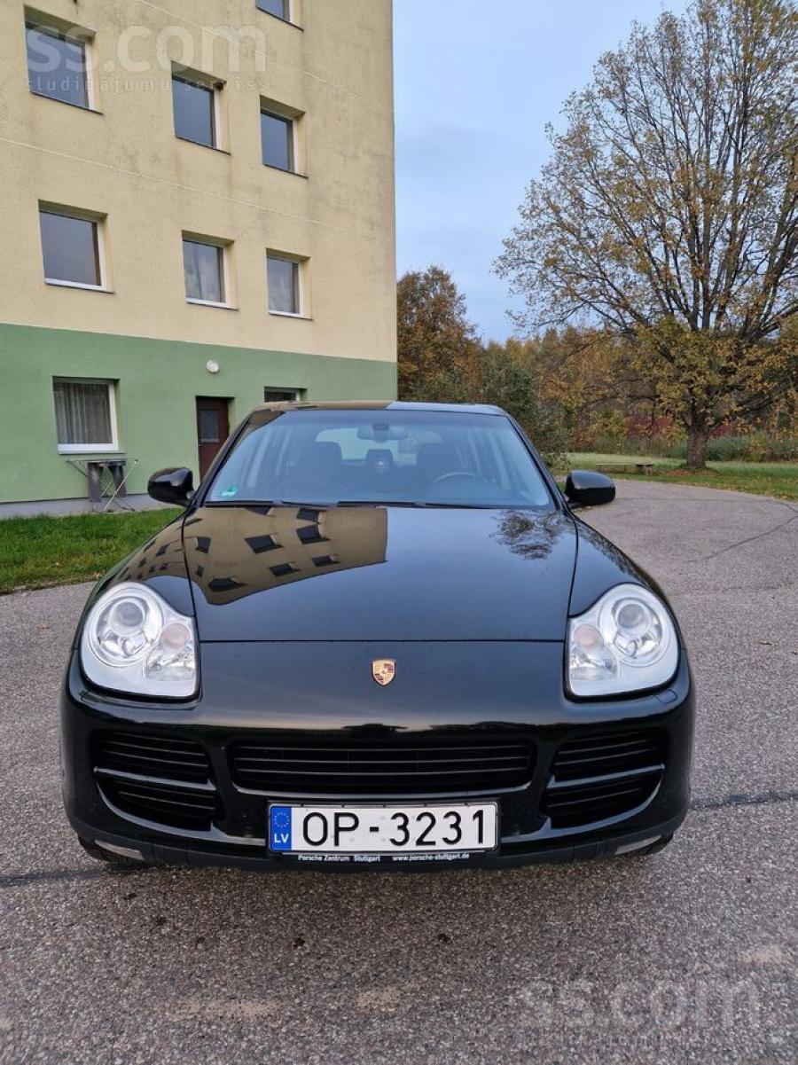 Melns Porsche Cayenne 2006 Limbaži, ar dzinēja tilpumu 3.20 L un nobraukumu 276 tūkst. km par 6800 €, foto 3 vietnē AUTOMOTO.COM.LV