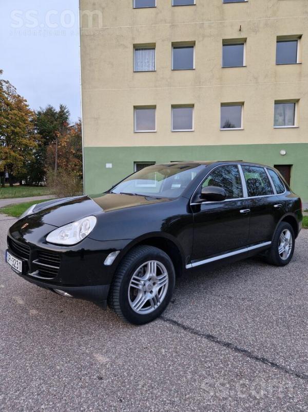 Melns Porsche Cayenne 2006 Limbaži, ar dzinēja tilpumu 3.20 L un nobraukumu 276 tūkst. km par 6800 €, foto 4 vietnē AUTOMOTO.COM.LV