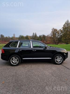 Melns Porsche Cayenne 2006 Limbaži, ar dzinēja tilpumu 3.20 L un nobraukumu 276 tūkst. km par 6800 €, foto 9 vietnē AUTOMOTO.COM.LV