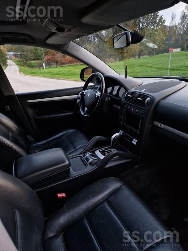 Melns Porsche Cayenne 2006 Limbaži, ar dzinēja tilpumu 3.20 L un nobraukumu 276 tūkst. km par 6800 €, foto 10 vietnē AUTOMOTO.COM.LV