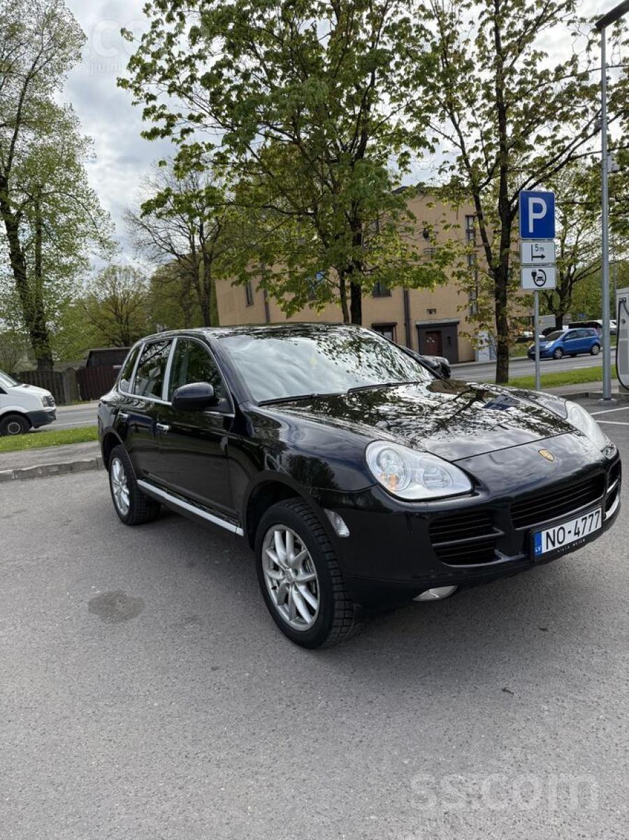 Black Porsche Cayenne 2006 in Riga, with an engine capacity of 3.20 L and mileage of 257 thousand km for 6100 €, photo 1 on AUTOMOTO.COM.LV