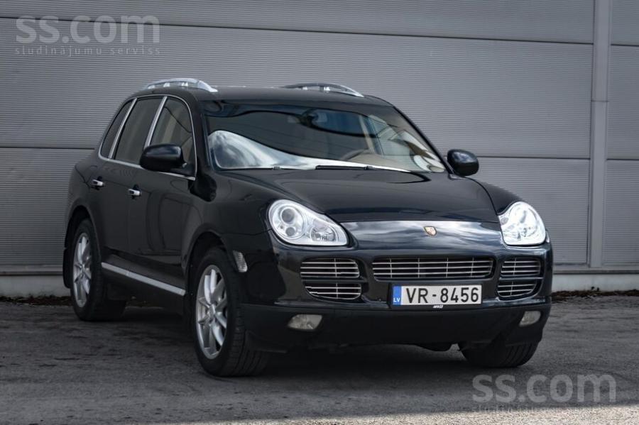 Black Porsche Cayenne 2007 in Riga, with an engine capacity of 4.50 L and mileage of 0 thousand km for 15500 €, photo 3 on AUTOMOTO.COM.LV