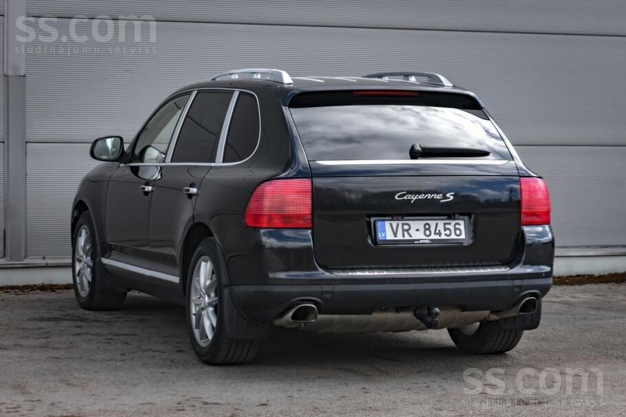 Black Porsche Cayenne 2007 in Riga, with an engine capacity of 4.50 L and mileage of 0 thousand km for 15500 €, photo 6 on AUTOMOTO.COM.LV