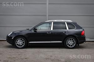 Black Porsche Cayenne 2007 in Riga, with an engine capacity of 4.50 L and mileage of 0 thousand km for 15500 €, photo 7 on AUTOMOTO.COM.LV