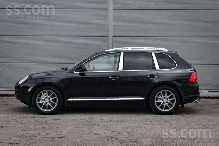 Black Porsche Cayenne 2007 in Riga, with an engine capacity of 4.50 L and mileage of 0 thousand km for 15500 €, photo 7 on AUTOMOTO.COM.LV