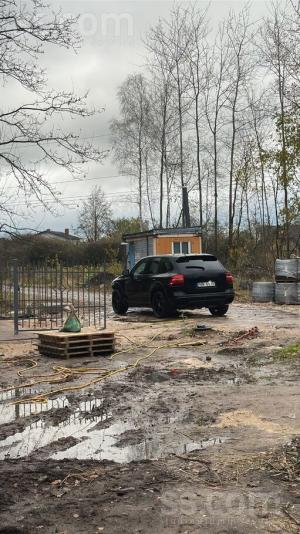 Black Porsche Cayenne 2007 in Riga, with an engine capacity of 4.80 L and mileage of 275 thousand km for 5000 €, photo  on AUTOMOTO.COM.LV