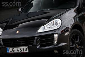 Melns Porsche Cayenne 2007 Jelgava, ar dzinēja tilpumu 3.60 L un nobraukumu 209 tūkst. km par 6999 €, foto 4 vietnē AUTOMOTO.COM.LV