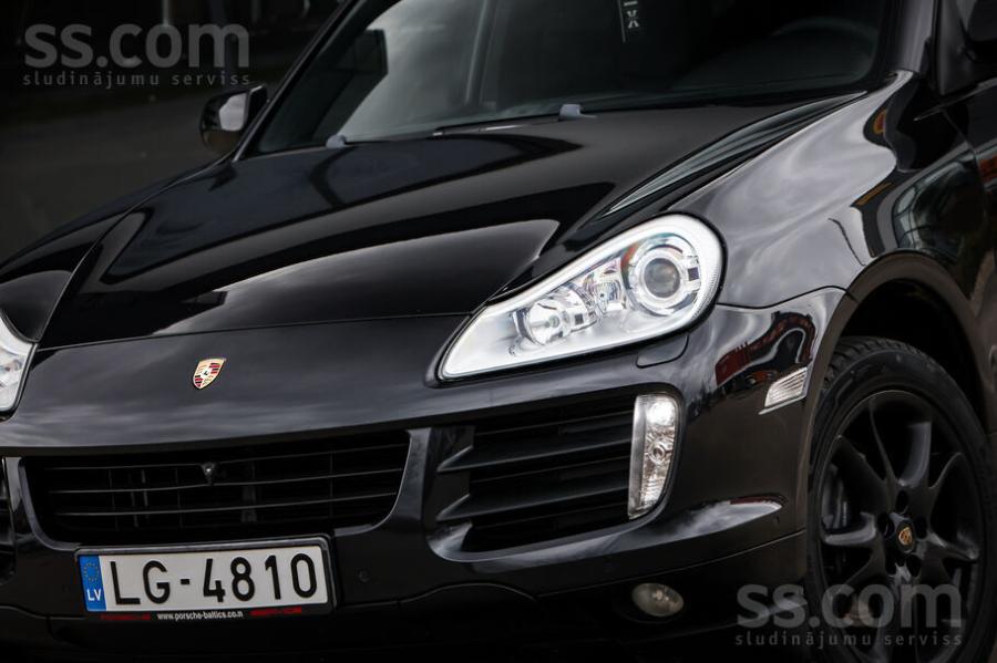 Melns Porsche Cayenne 2007 Jelgava, ar dzinēja tilpumu 3.60 L un nobraukumu 209 tūkst. km par 6999 €, foto 4 vietnē AUTOMOTO.COM.LV