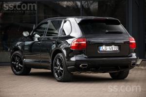 Melns Porsche Cayenne 2007 Jelgava, ar dzinēja tilpumu 3.60 L un nobraukumu 209 tūkst. km par 6999 €, foto 10 vietnē AUTOMOTO.COM.LV
