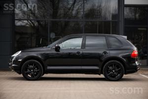 Melns Porsche Cayenne 2007 Jelgava, ar dzinēja tilpumu 3.60 L un nobraukumu 209 tūkst. km par 6999 €, foto 11 vietnē AUTOMOTO.COM.LV