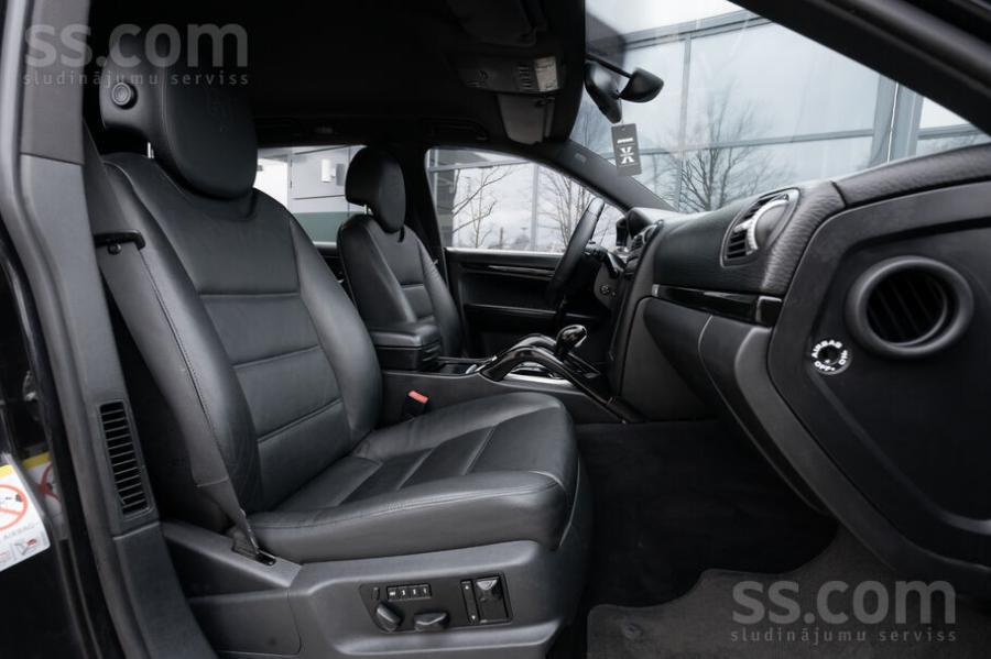 Melns Porsche Cayenne 2007 Jelgava, ar dzinēja tilpumu 3.60 L un nobraukumu 209 tūkst. km par 6999 €, foto 13 vietnē AUTOMOTO.COM.LV