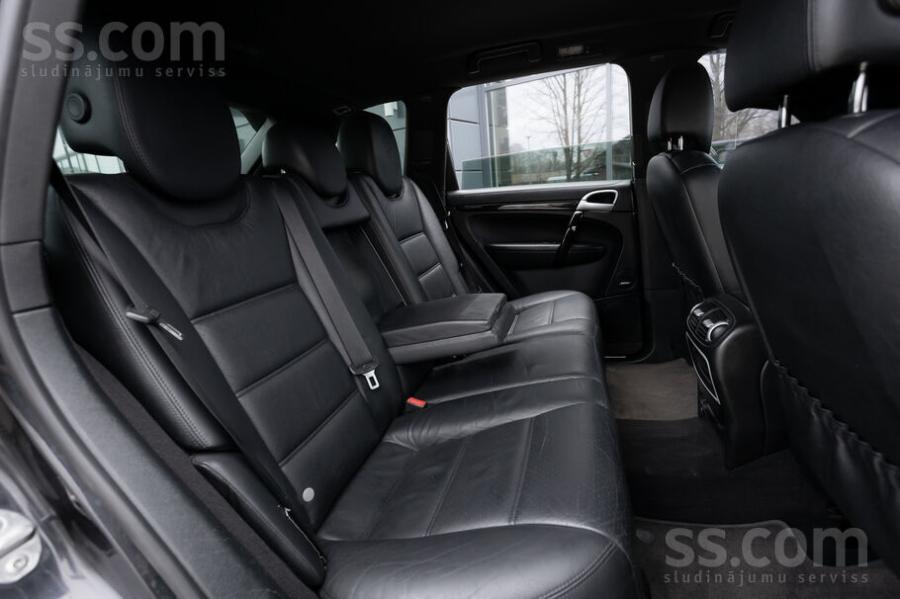 Melns Porsche Cayenne 2007 Jelgava, ar dzinēja tilpumu 3.60 L un nobraukumu 209 tūkst. km par 6999 €, foto 15 vietnē AUTOMOTO.COM.LV