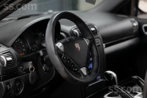 Melns Porsche Cayenne 2007 Jelgava, ar dzinēja tilpumu 3.60 L un nobraukumu 209 tūkst. km par 6999 €, foto 17 vietnē AUTOMOTO.COM.LV