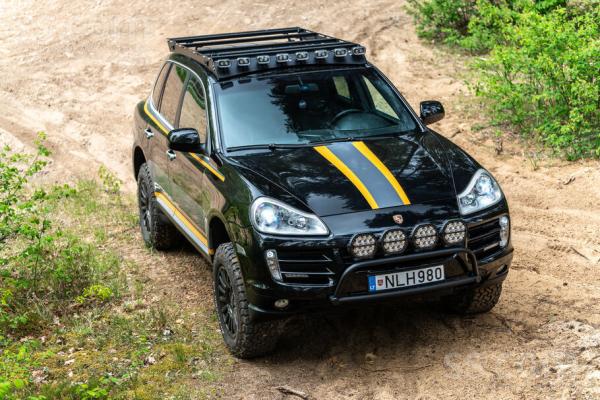 Melns Porsche Cayenne 2007 Rīga, ar dzinēja tilpumu 4.80 L un nobraukumu 224 tūkst. km par 15500 €, foto 1 vietnē AUTOMOTO.COM.LV