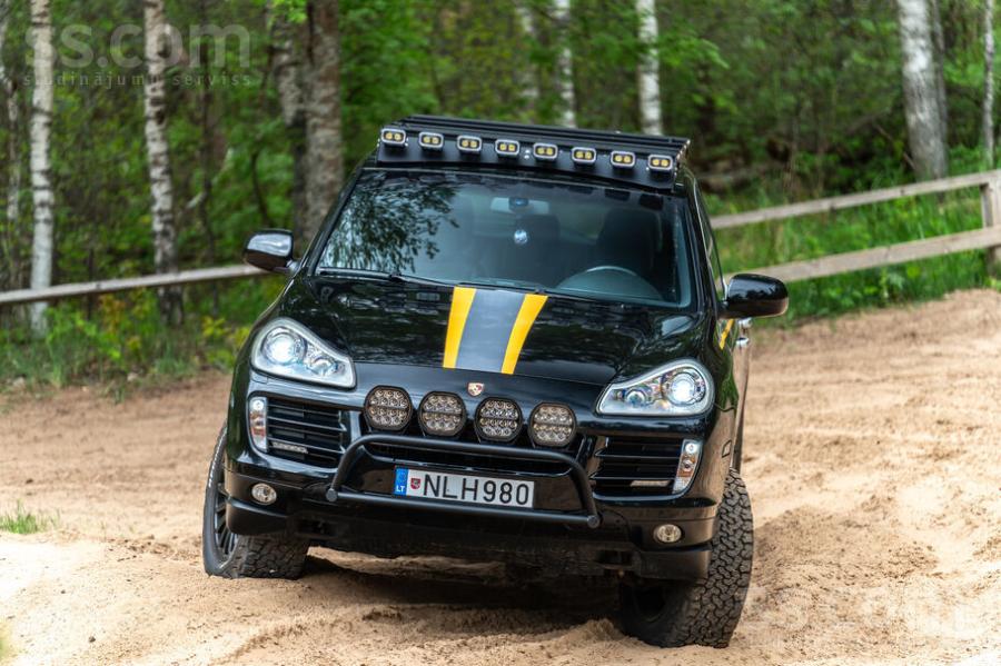 Melns Porsche Cayenne 2007 Rīga, ar dzinēja tilpumu 4.80 L un nobraukumu 224 tūkst. km par 15500 €, foto 3 vietnē AUTOMOTO.COM.LV