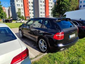 Melns Porsche Cayenne 2007 Rīga, ar dzinēja tilpumu 3.60 L un nobraukumu 163 tūkst. km par 7350 €, foto 4 vietnē AUTOMOTO.COM.LV