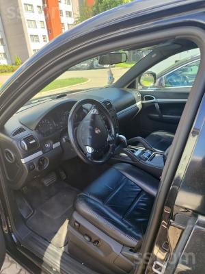 Melns Porsche Cayenne 2007 Rīga, ar dzinēja tilpumu 3.60 L un nobraukumu 163 tūkst. km par 7350 €, foto 6 vietnē AUTOMOTO.COM.LV