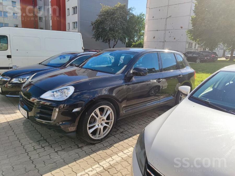 Melns Porsche Cayenne 2007 Rīga, ar dzinēja tilpumu 3.60 L un nobraukumu 163 tūkst. km par 7350 €, foto 9 vietnē AUTOMOTO.COM.LV