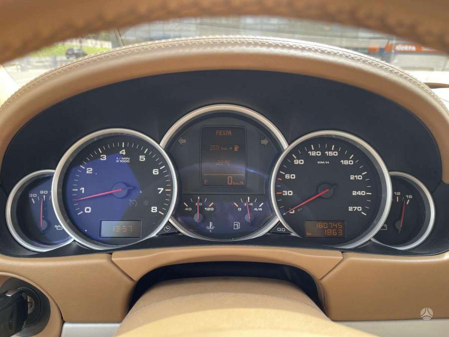 Melns Porsche Cayenne 2007 Viļņa, ar dzinēja tilpumu 4.81 L un nobraukumu 180 tūkst. km par 5800 €, foto 13 vietnē AUTOMOTO.COM.LV
