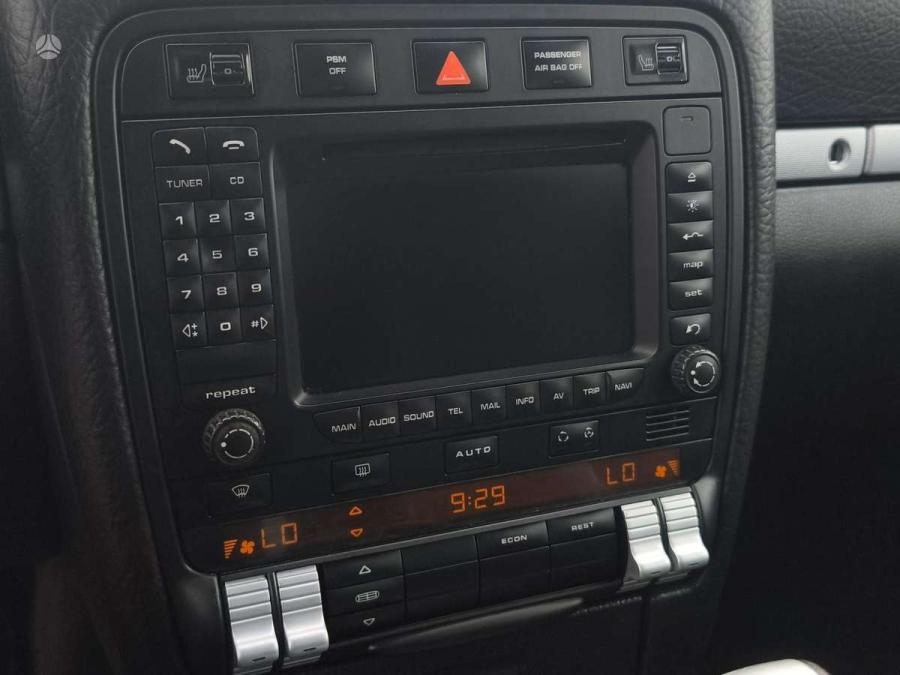 Black Porsche Cayenne 2007 in Kaunas, with an engine capacity of 3.60 L and mileage of 268 thousand km for 7999 €, photo 18 on AUTOMOTO.COM.LV