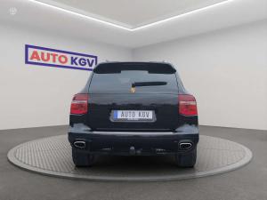 Black Porsche Cayenne 2007 in Kaunas, with an engine capacity of 3.60 L and mileage of 268 thousand km for 7999 €, photo 5 on AUTOMOTO.COM.LV