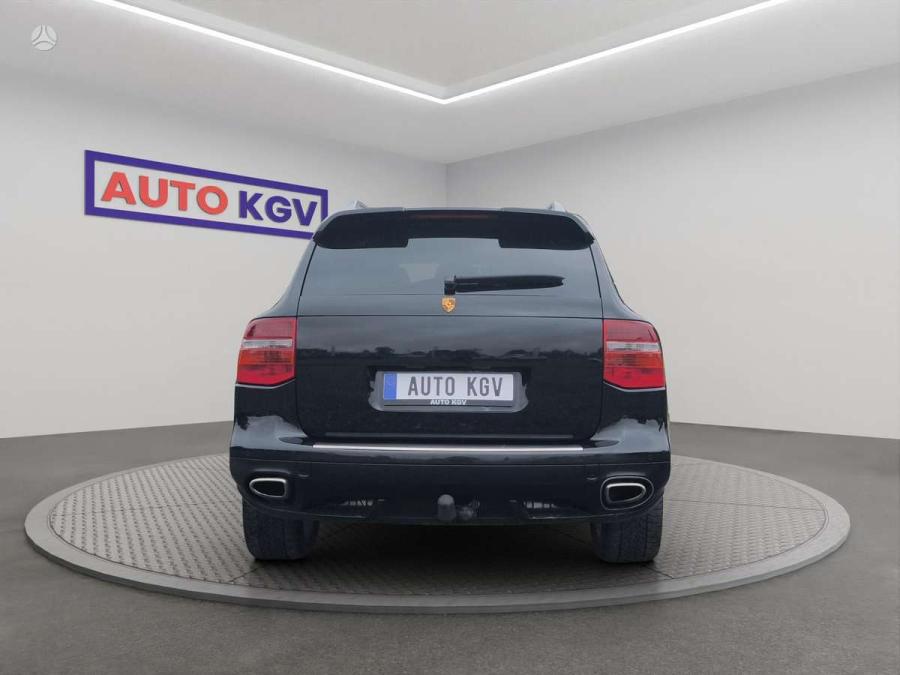 Black Porsche Cayenne 2007 in Kaunas, with an engine capacity of 3.60 L and mileage of 268 thousand km for 7999 €, photo 5 on AUTOMOTO.COM.LV