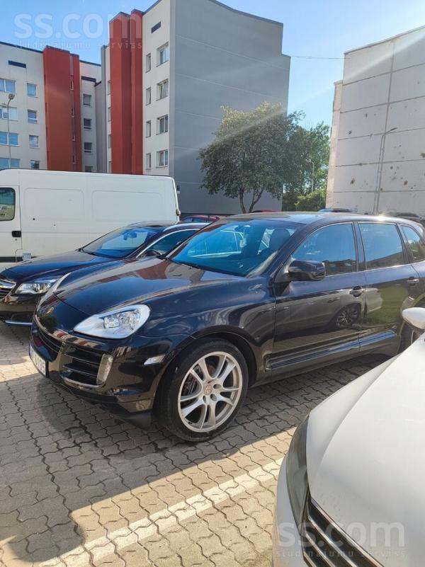 Melns Porsche Cayenne 2007 Rīga, ar dzinēja tilpumu 3.60 L un nobraukumu 163 tūkst. km par 7000 €, foto 7 vietnē AUTOMOTO.COM.LV