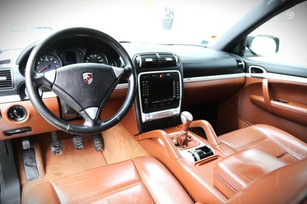 Melns Porsche Cayenne 2008 Rīga, ar dzinēja tilpumu 3.60 L un nobraukumu 286 tūkst. km par 6995 €, foto 8 vietnē AUTOMOTO.COM.LV