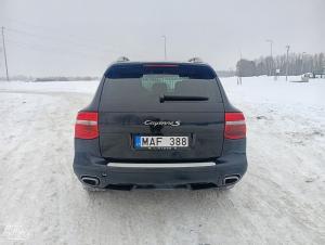 Black Porsche Cayenne 2008 in Vilnius, with an engine capacity of 4.80 L and mileage of 240 thousand km for 5800 €, photo 6 on AUTOMOTO.COM.LV