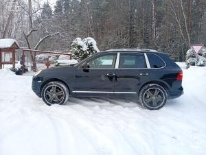 Black Porsche Cayenne 2008 in Vilnius, with an engine capacity of 4.80 L and mileage of 240 thousand km for 5800 €, photo 11 on AUTOMOTO.COM.LV
