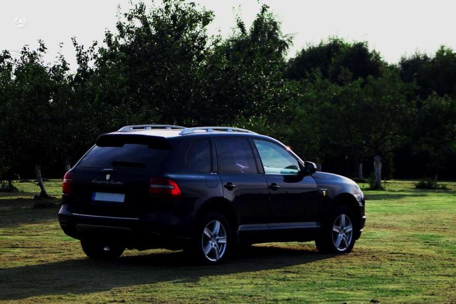 Melns Porsche Cayenne 2008 Viļņa, ar dzinēja tilpumu 4.80 L un nobraukumu 229 tūkst. km par 9500 €, foto 8 vietnē AUTOMOTO.COM.LV