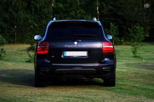 Melns Porsche Cayenne 2008 Viļņa, ar dzinēja tilpumu 4.80 L un nobraukumu 229 tūkst. km par 9500 €, foto 12 vietnē AUTOMOTO.COM.LV
