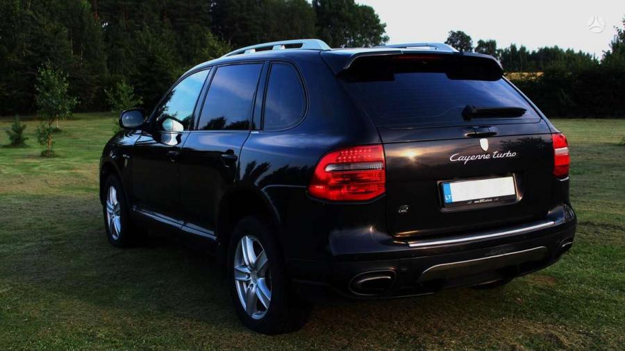 Melns Porsche Cayenne 2008 Viļņa, ar dzinēja tilpumu 4.80 L un nobraukumu 229 tūkst. km par 9500 €, foto 13 vietnē AUTOMOTO.COM.LV
