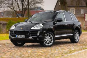 Melns Porsche Cayenne 2008 Jelgava, ar dzinēja tilpumu 4.80 L un nobraukumu 255 tūkst. km par 7000 €, foto 3 vietnē AUTOMOTO.COM.LV