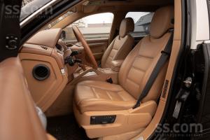 Melns Porsche Cayenne 2008 Jelgava, ar dzinēja tilpumu 4.80 L un nobraukumu 255 tūkst. km par 7000 €, foto 9 vietnē AUTOMOTO.COM.LV