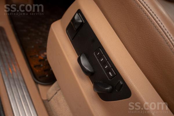 Melns Porsche Cayenne 2008 Jelgava, ar dzinēja tilpumu 4.80 L un nobraukumu 255 tūkst. km par 7000 €, foto 10 vietnē AUTOMOTO.COM.LV