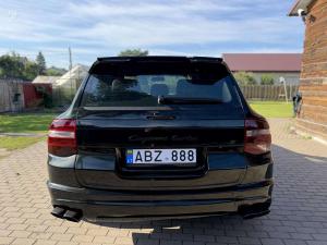 Black Porsche Cayenne 2008 in Vilnius, with an engine capacity of 4.81 L and mileage of 311 thousand km for 10000 €, photo 8 on AUTOMOTO.COM.LV