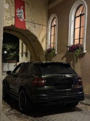 Black Porsche Cayenne 2008 in Vilnius, with an engine capacity of 4.81 L and mileage of 311 thousand km for 10000 €, photo 10 on AUTOMOTO.COM.LV