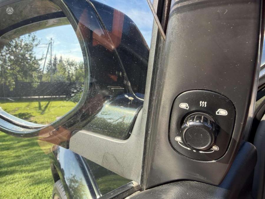 Black Porsche Cayenne 2008 in Vilnius, with an engine capacity of 4.81 L and mileage of 311 thousand km for 10000 €, photo 16 on AUTOMOTO.COM.LV
