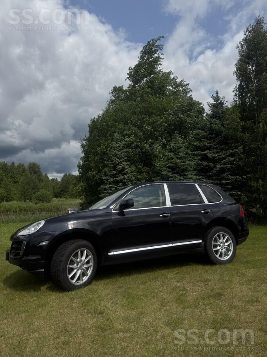 Melns Porsche Cayenne 2009 Rēzekne, ar dzinēja tilpumu 3.00 L un nobraukumu 267 tūkst. km par 56990 €, foto 6 vietnē AUTOMOTO.COM.LV