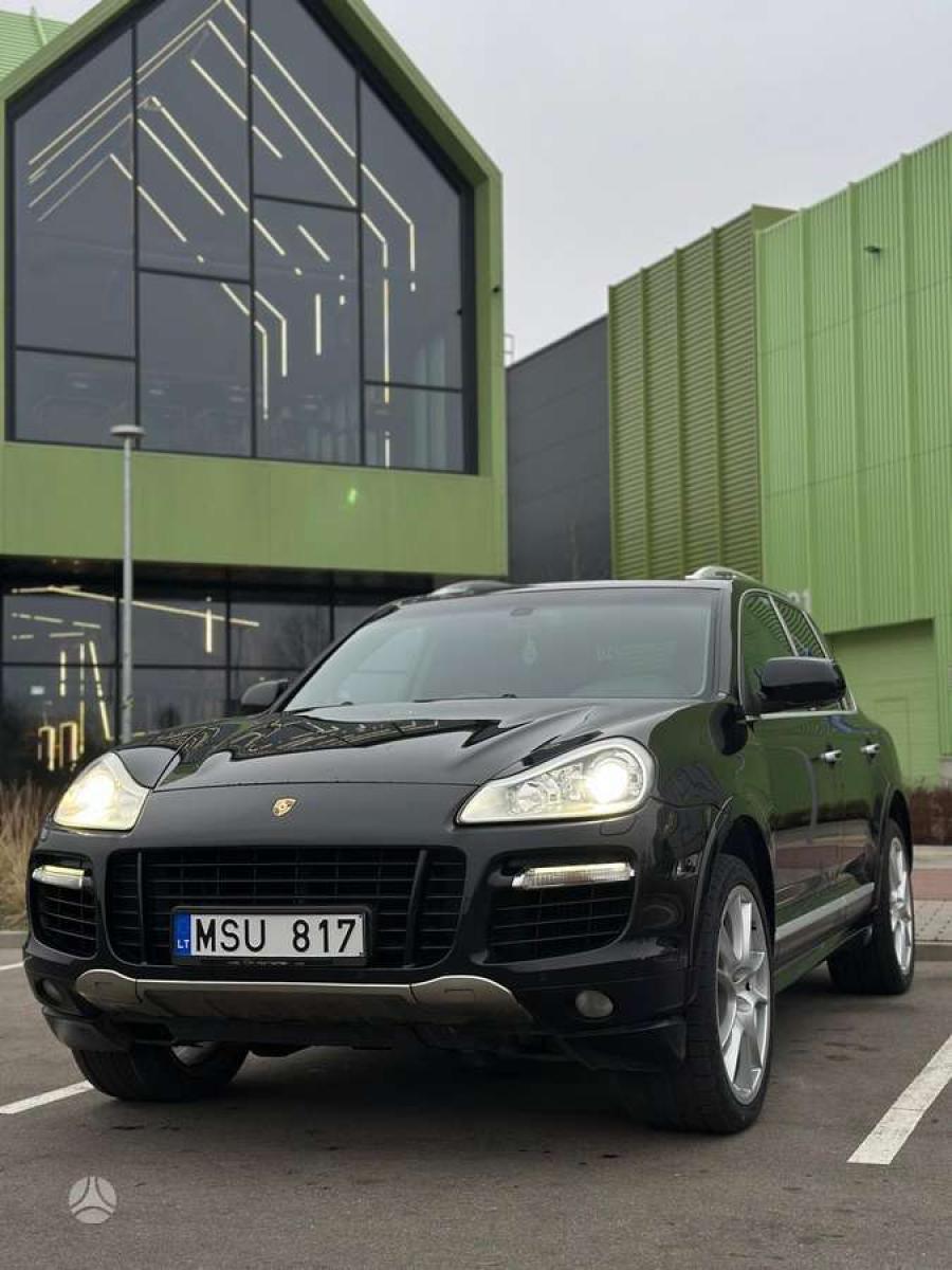Melns Porsche Cayenne 2009 Kauņa, ar dzinēja tilpumu 4.81 L un nobraukumu 144 tūkst. km par 12999 €, foto 1 vietnē AUTOMOTO.COM.LV